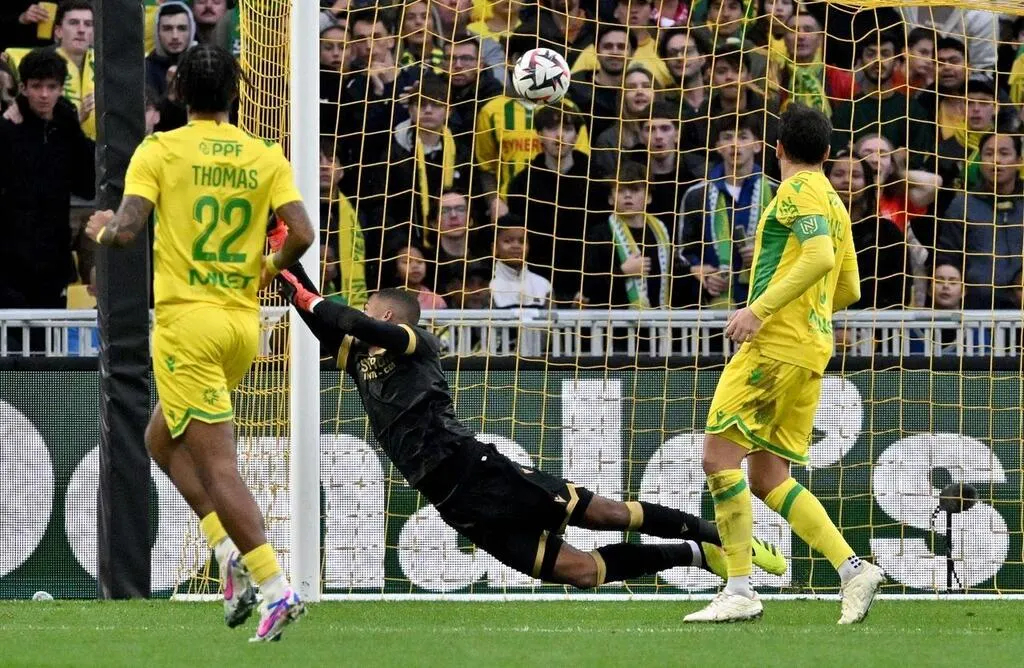 RC Strasbourg - FC Nantes. Pourquoi le FC Nantes se fait toujours ...