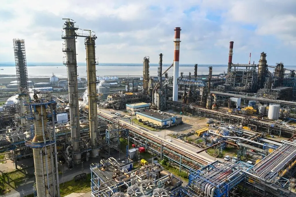 REPORTAGE. On vous ouvre les portes de la raffinerie TotalEnergies de ...