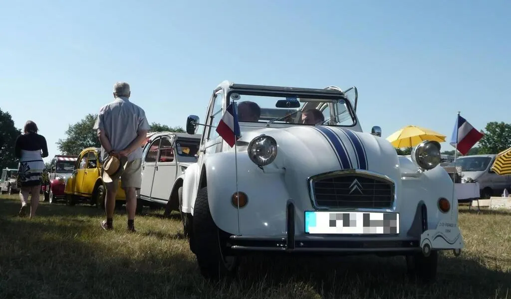 QUIZ. Connaissez-vous bien la mythique 2CV ? - Le Mans.maville.com