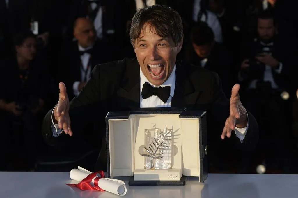 Sean Baker : « En recevant la Palme d’or pour « Anora », j’ai réalisé ...