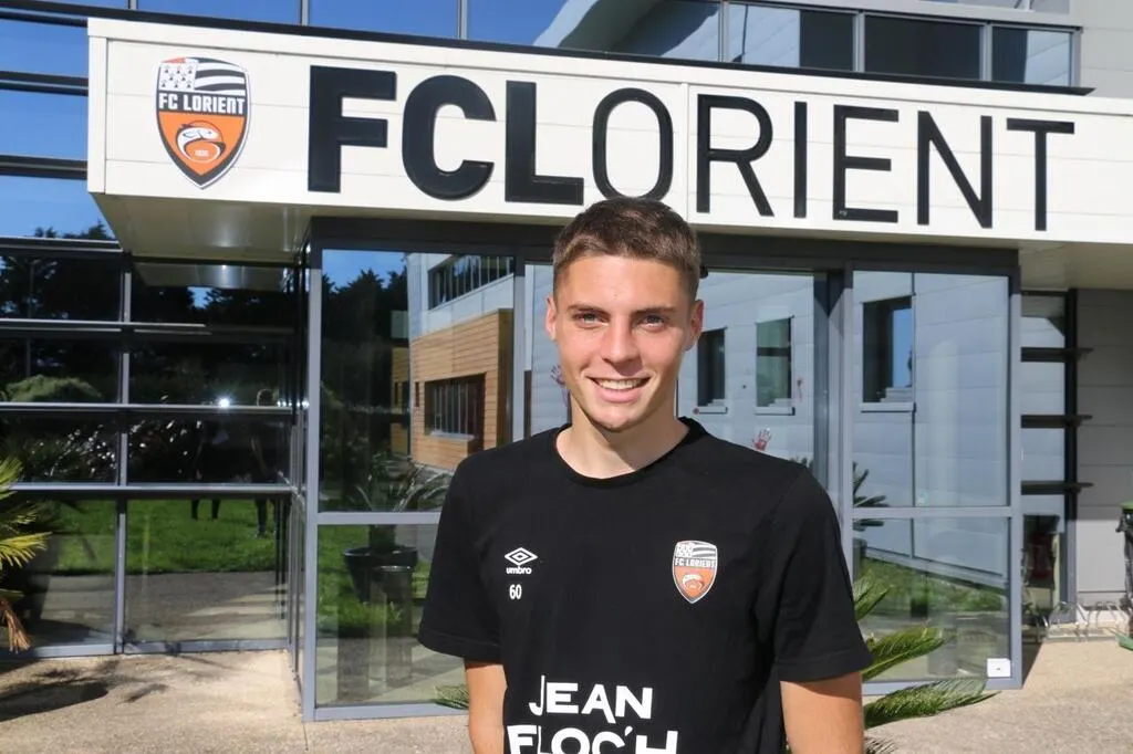 A l’école du FC Lorient, c’est passe ton bac d’abord ! . Sport ...
