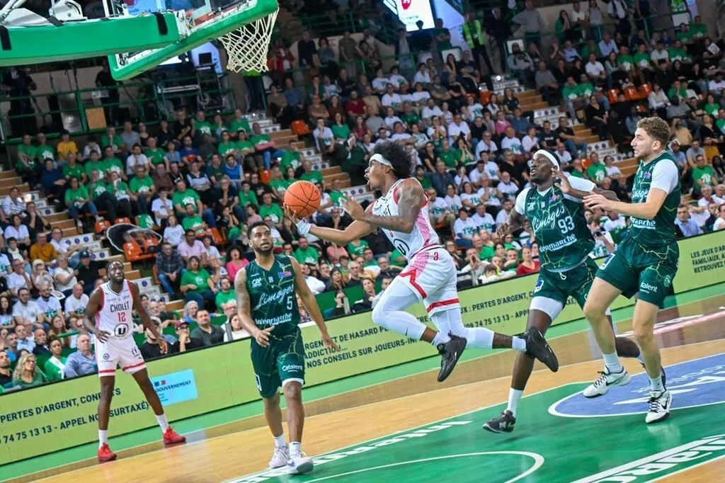 Basket. « Tout le monde s’est battu » : en mode commando, Cholet s’offre Beaublanc . Sport ...