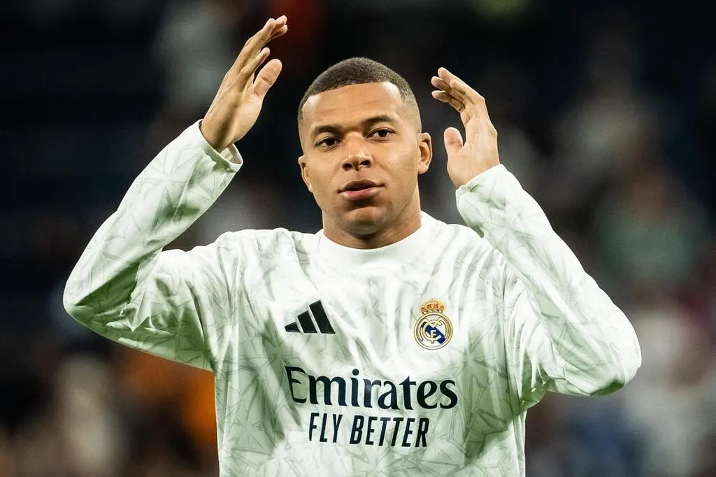 « Il se moque de nous » : une photo de Mbappé avec une chicha provoque ...