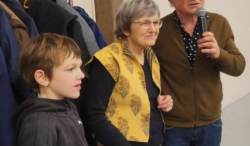 Châteauneuf-du-Faou. Un hommage retentissant pour Anne Auffret ...