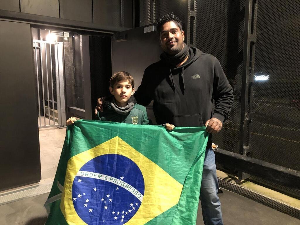 « Jamais Je Naurais Pensé Le Voir En Vrai Les Fans De Ronaldinho