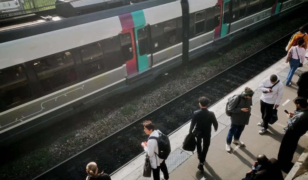 Homme percuté par un RER à Nanterre : un agent RATP mis en examen - Saint-Brieuc.maville.com