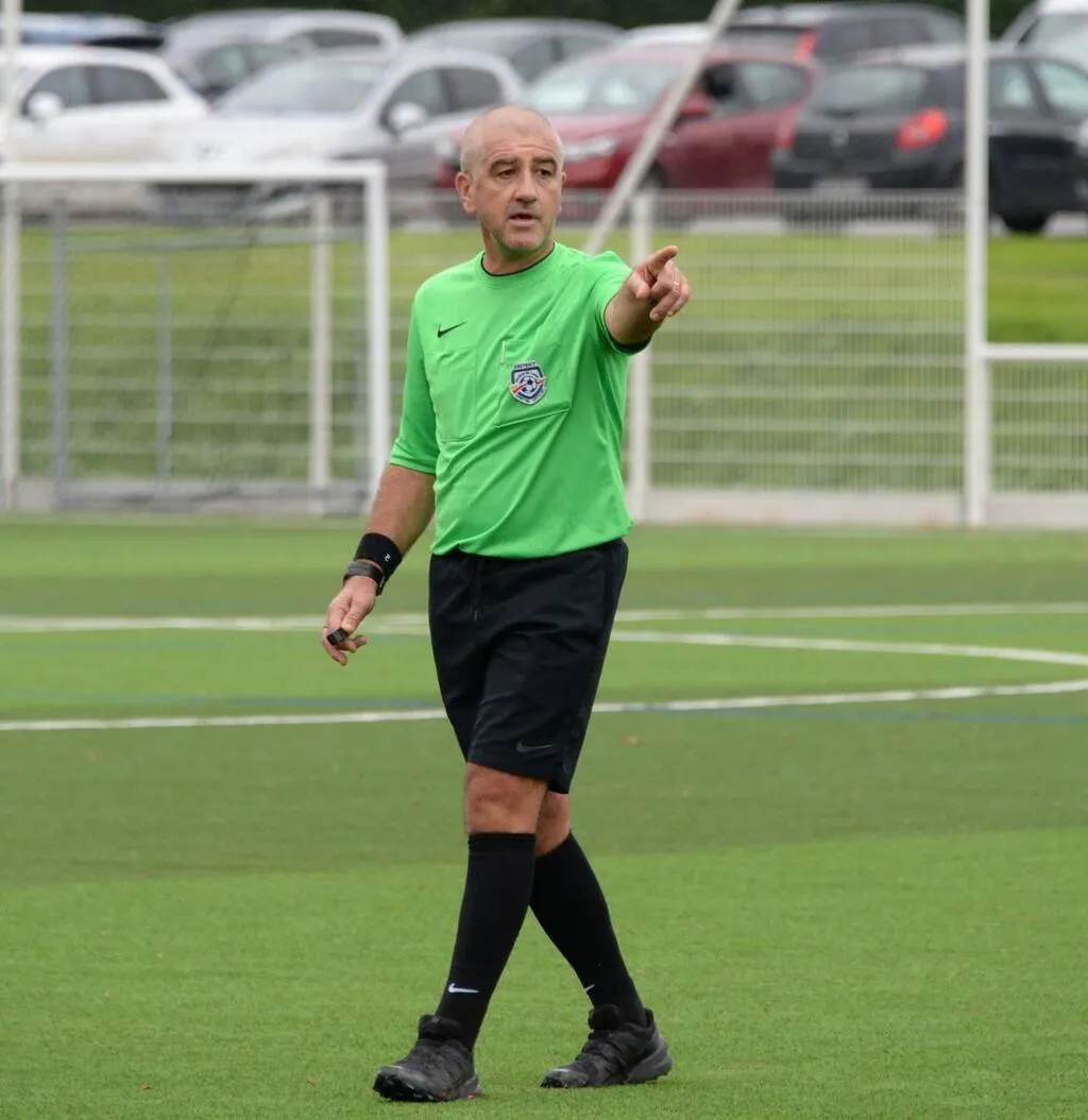 Anjou Football Club. L’arbitre, homme de devoir et tout-terrain ...