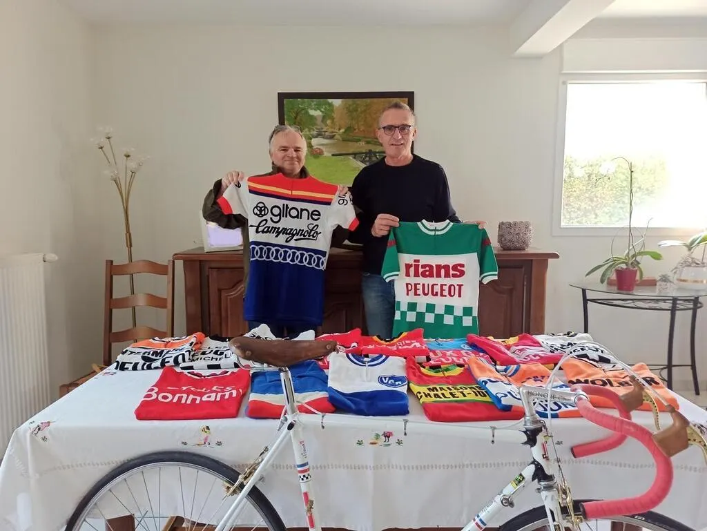 Maillots de Louison Bobet, un champion de France : une expo sur le vélo ...