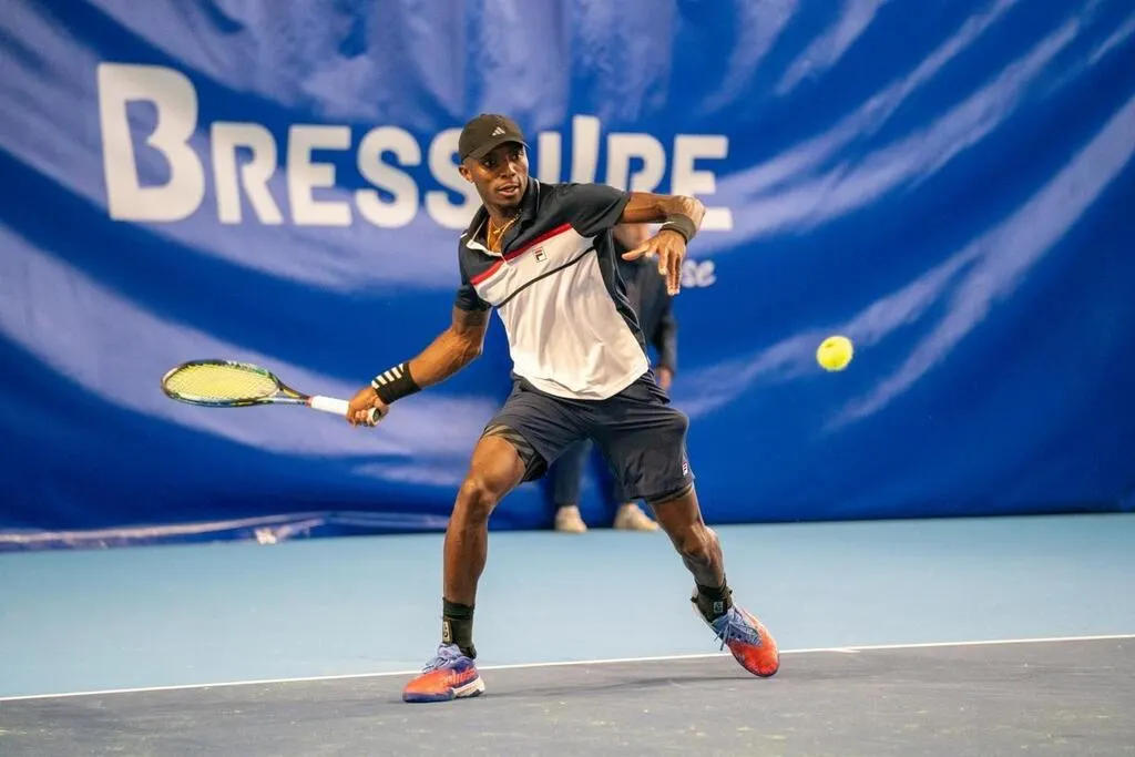 Tennis - Pro A. À Bressuire, Mathys Erhard se sent déjà comme chez lui ...