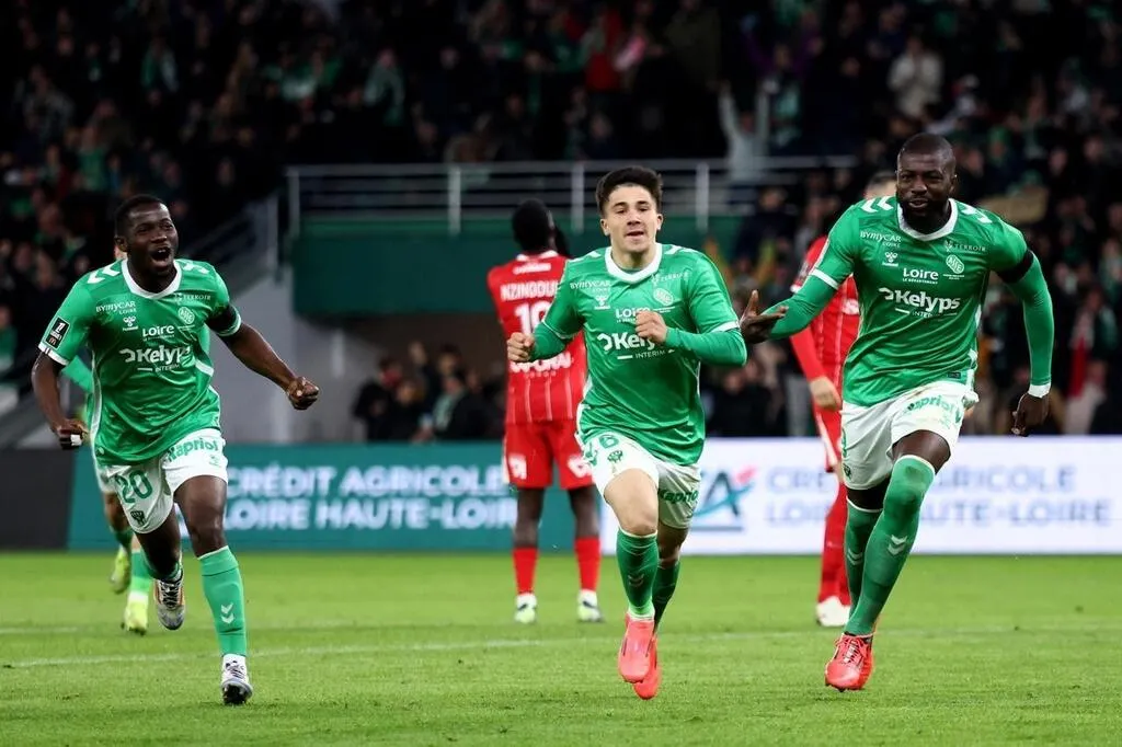 Ligue 1. L’AS Saint-Etienne s’impose à domicile grâce à Bouchouari et ...