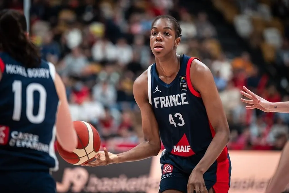 Basket. Trophée Coupe de France : Et si la joueuse de l’Asvel, Dominique Malonga, dunkait à ...