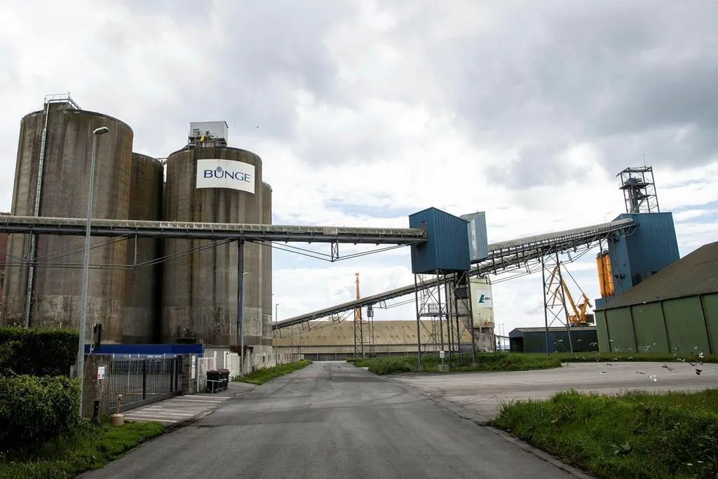 Un début d’incendie vite maîtrisé sur le site de l’entreprise Bunge au port de Brest - Caen ...