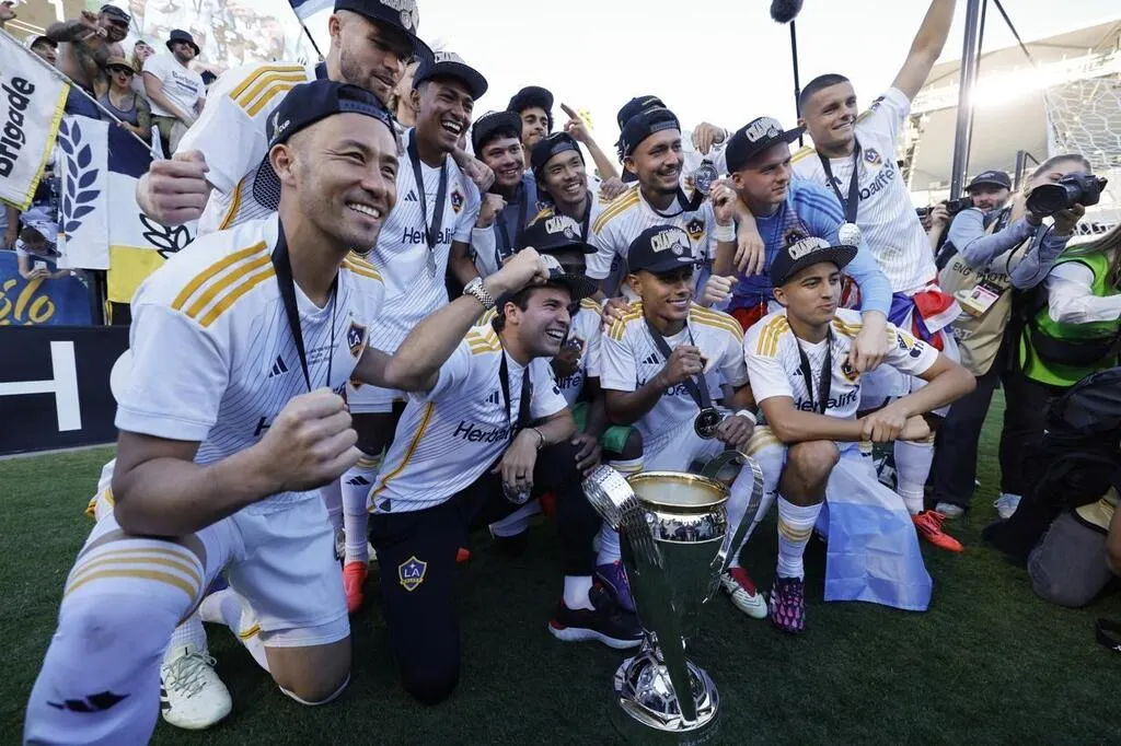 VIDÉO. MLS : le LA Galaxy a conquis un 6e titre avec le Français Greg ...