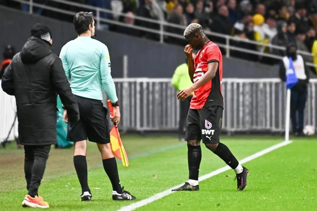 Stade Rennais. Faye plombe les Rouge et Noir, les notes des Rennais à ...