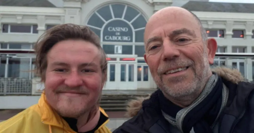 Dives-sur-Mer. Dylan Desmares, le « marcheur fou », a fait escale ...