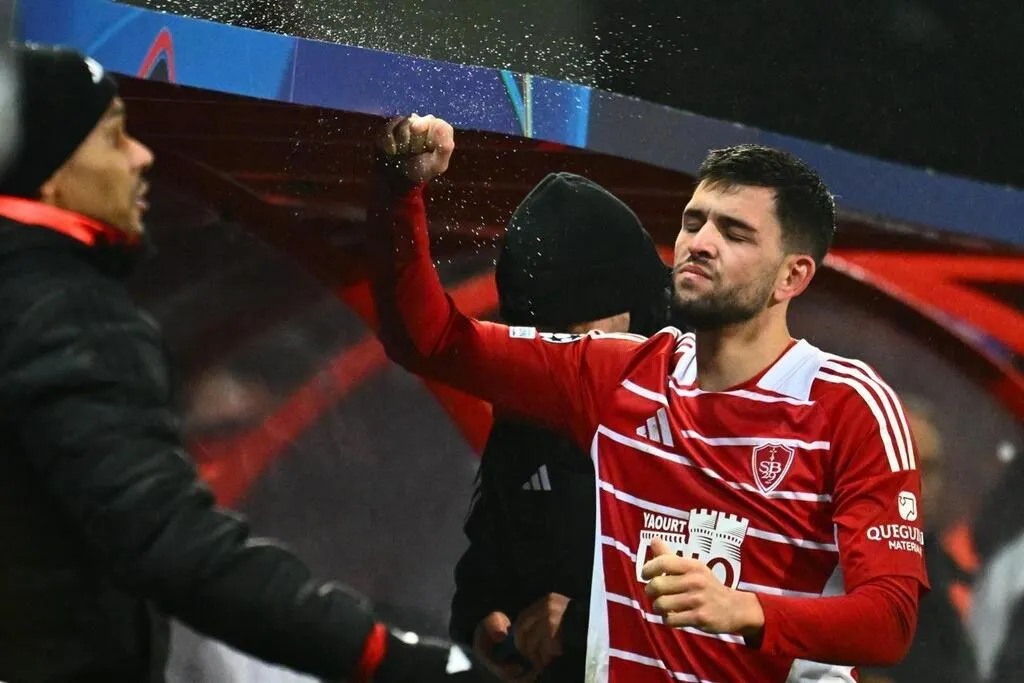 Stade Brestois. Ndiaye a joué avec 7 points de suture, Le Cardinal out ...