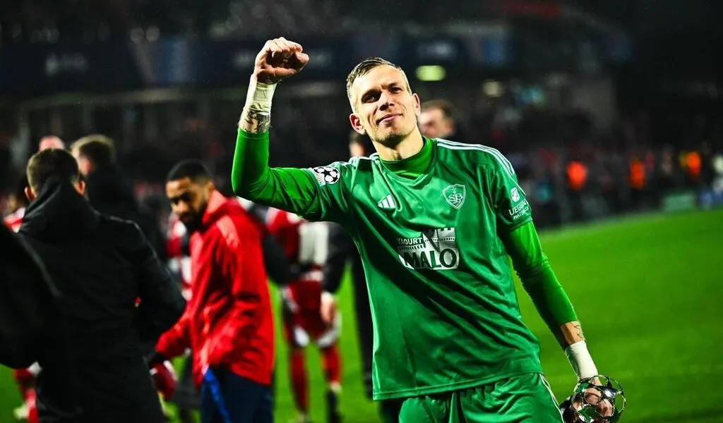 Stade Brestois. « La star » Marco Bizot, le « coriace » Brest… La revue ...