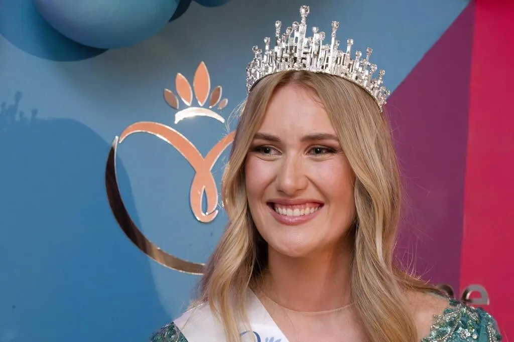 «Si je ne gagne pas, je retournerai à mes études» : qui est Miss Bretagne, future Miss France ...