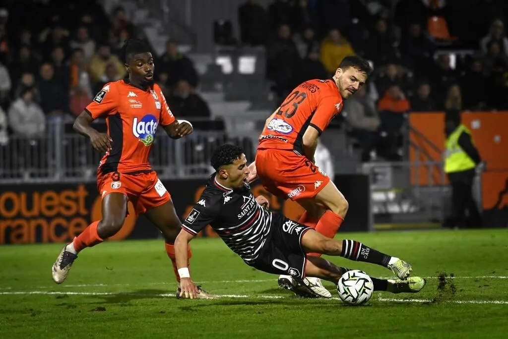 Laval. À quelle heure et sur quelle chaîne voir le match de la 16e journée de Ligue 2 ? . Sport ...