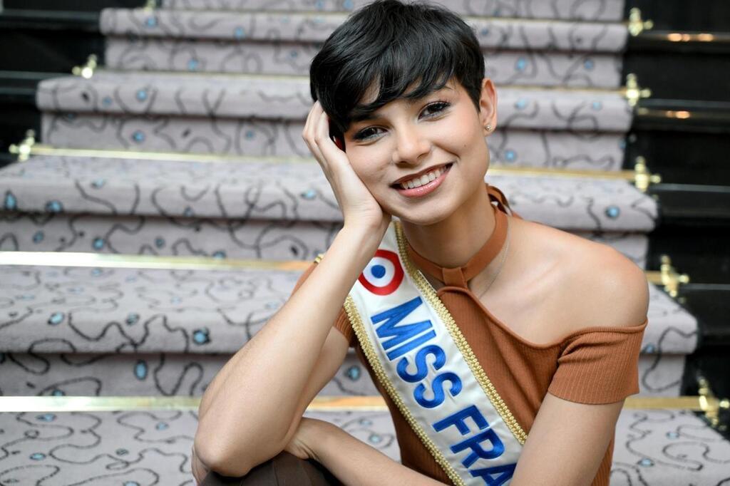 ENTRETIEN. Ève Gilles, Miss France 2024 : « Miss Univers est mon ... ENTRETIEN. Ève Gilles, Miss France 2024 : « Miss Univers est mon ...