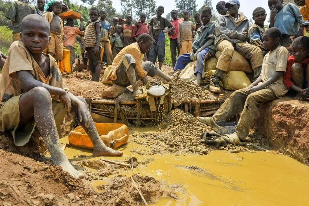 Exploitation de minerais : plainte contre Apple pour crime de guerre - Angers.maville.com