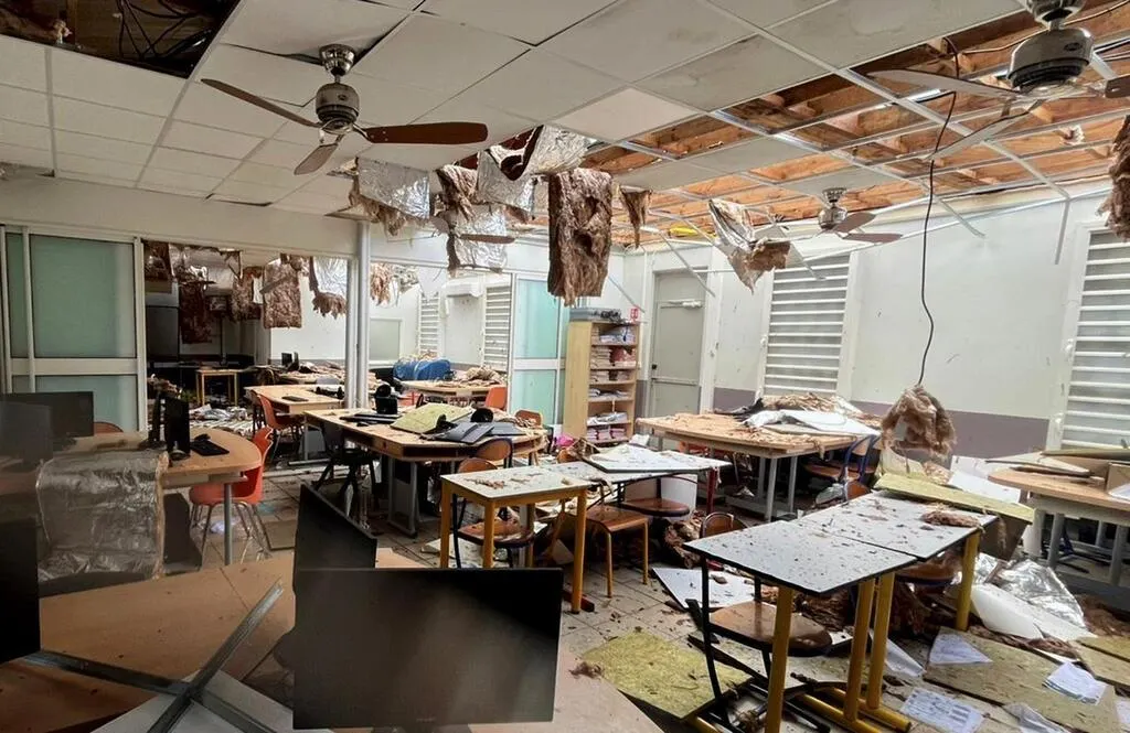 Cyclone Chido à Mayotte : plusieurs centaines d’enseignants réclament un rapatriement en ...