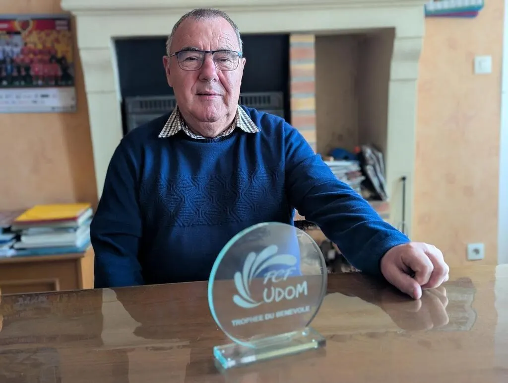 Jean-Claude Bonneau récompensé pour son bénévolat au comité des fêtes ...