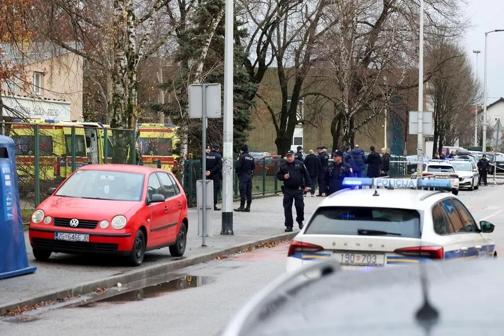 Un enfant tué dans une attaque au couteau dans une école en Croatie ... Un enfant tué dans une attaque au couteau dans une école en Croatie ...