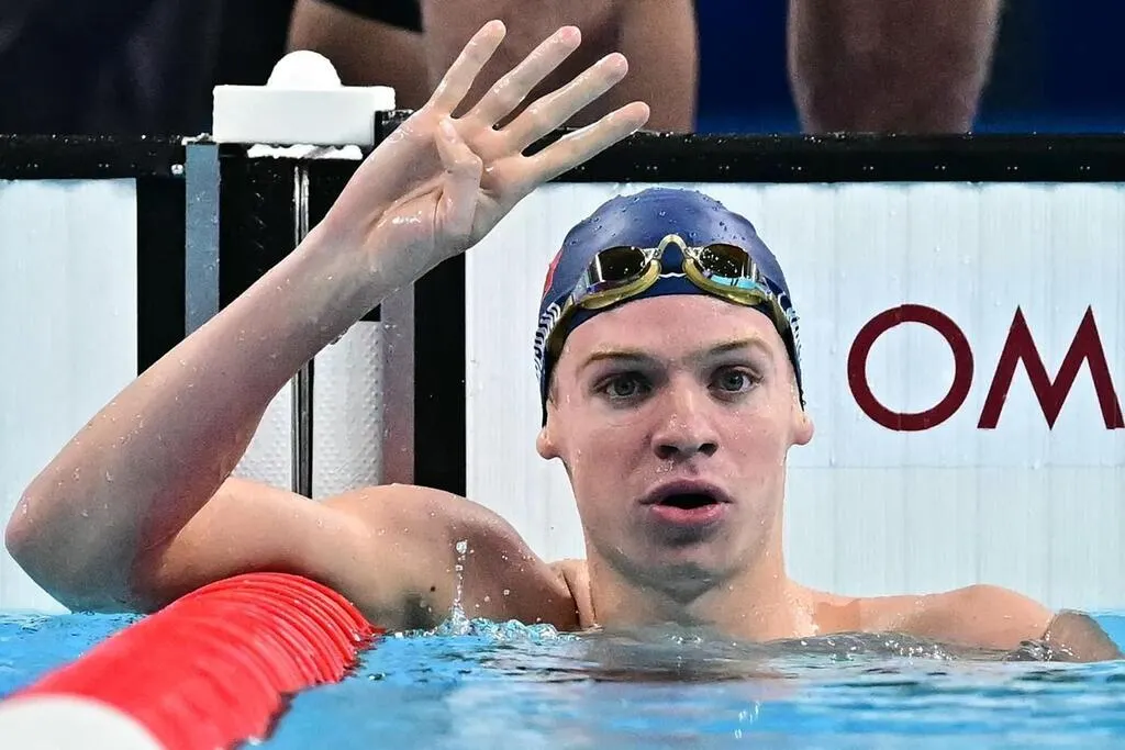 Natation. Léon Marchand finit 2024 avec trois succès en autant de ...