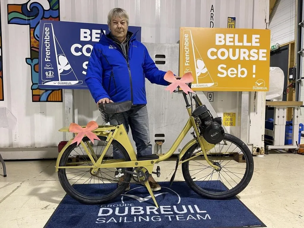 Vendée Globe. Après le cap Horn, Sébastien Simon reçoit un autre beau ...