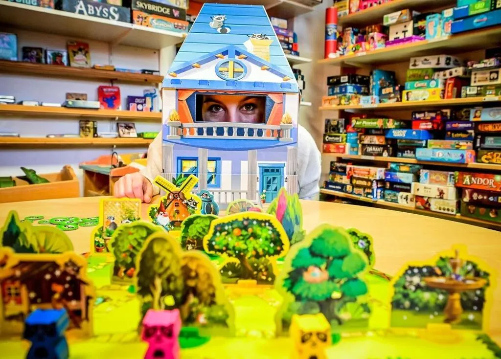 Jeux de société : « 1, 2, 3 Faufile-toi », le jeu familial qui fait ...