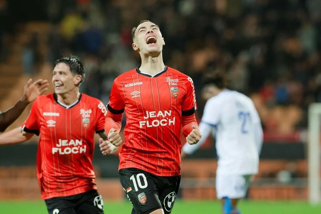 Mayenne - FC Lorient. Pablo Pagis a pris son envol . Sport - Cagnes-sur ...