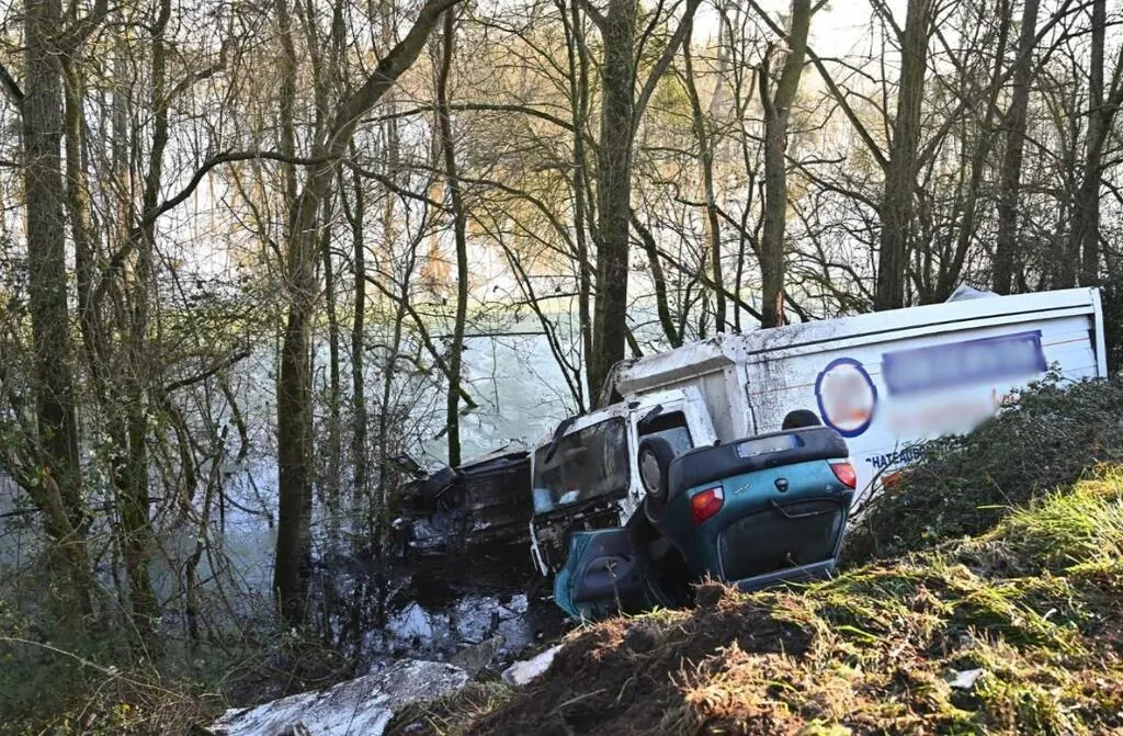 Un mort dans un accident grave impliquant un camion et plusieurs ...