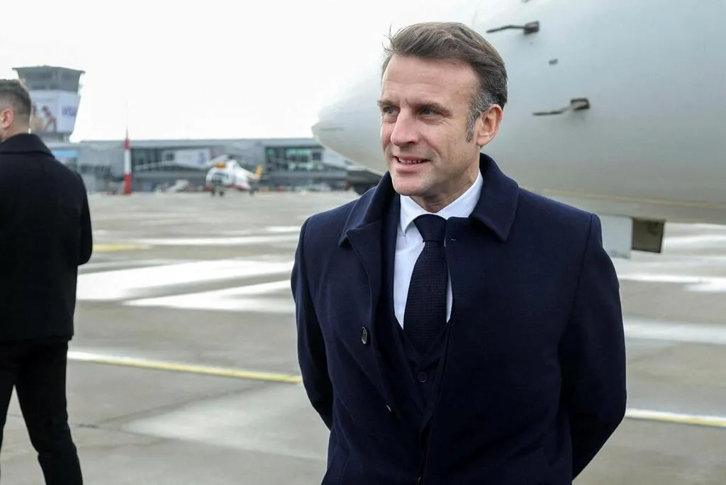 Pourquoi Emmanuel Macron a choisi de faire ses vœux aux armées près de ...