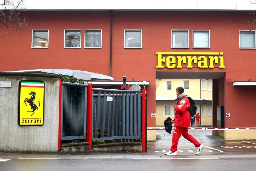 F1. Lewis Hamilton est arrivé à Maranello pour travailler avec Ferrari ...