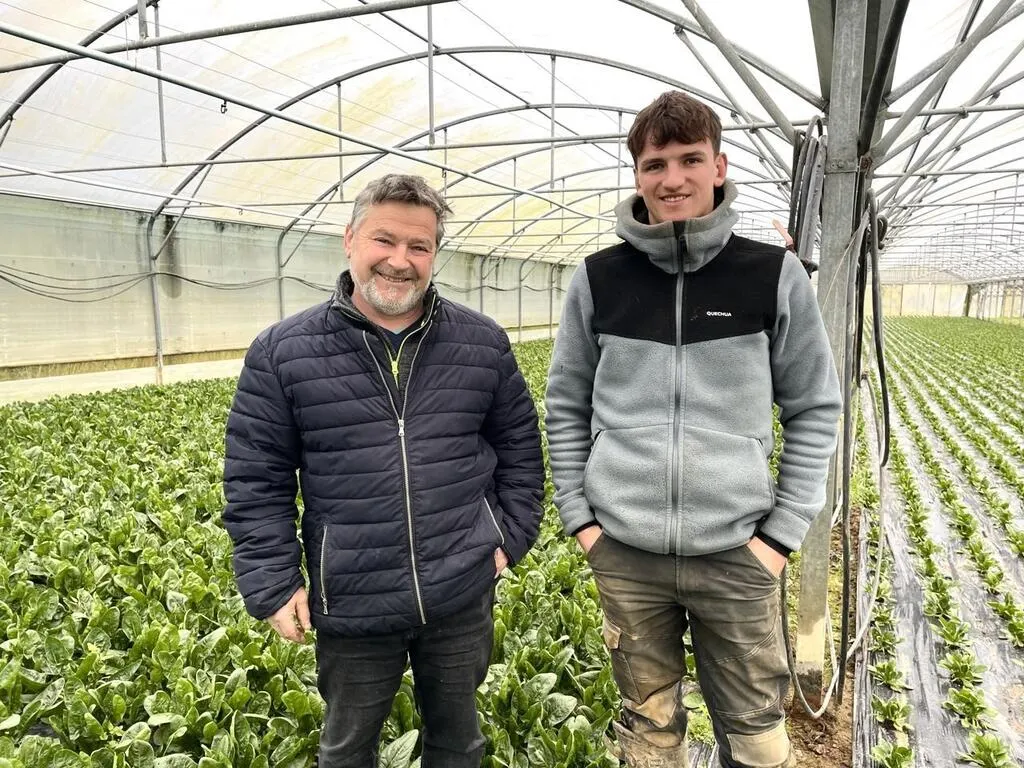 « Avec ce modèle, je sais où je vais » : à 21 ans, il reprend la ferme ...