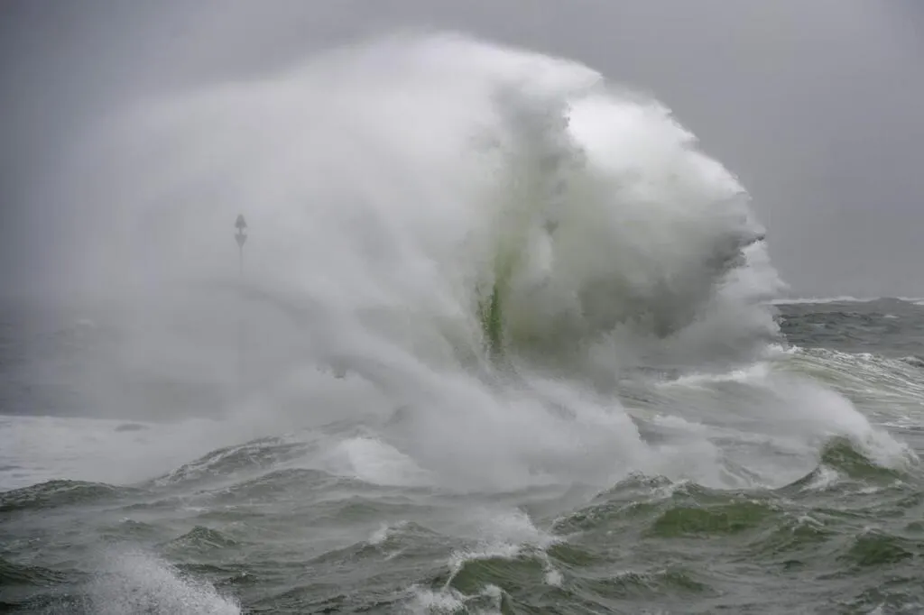 Tempête Floris : rafales à 120 km/h, pluie… À quoi s’attendre pour ...