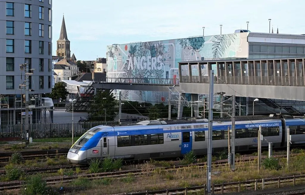 Tempête Herminia. SNCF : le trafic des TGV Nantes-Angers-Paris dévié ...