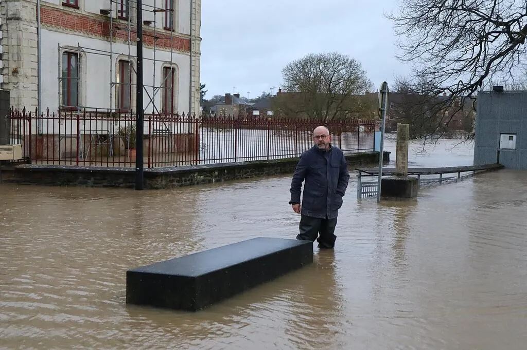« Ça monte toujours » : des inondations « largement pires » qu’il y a ...