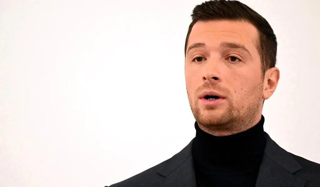 Pour Jordan Bardella, une nouvelle dissolution est « inévitable » dès ...