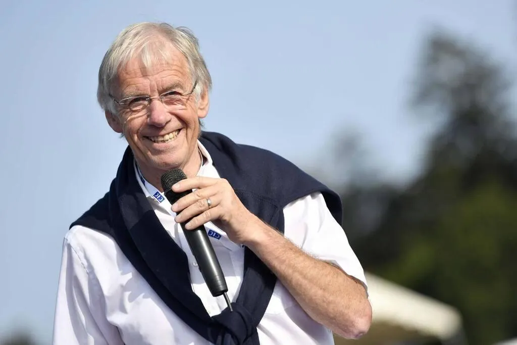 Cyclisme. Daniel Mangeas, voix du Tour de France, absent des podiums ...