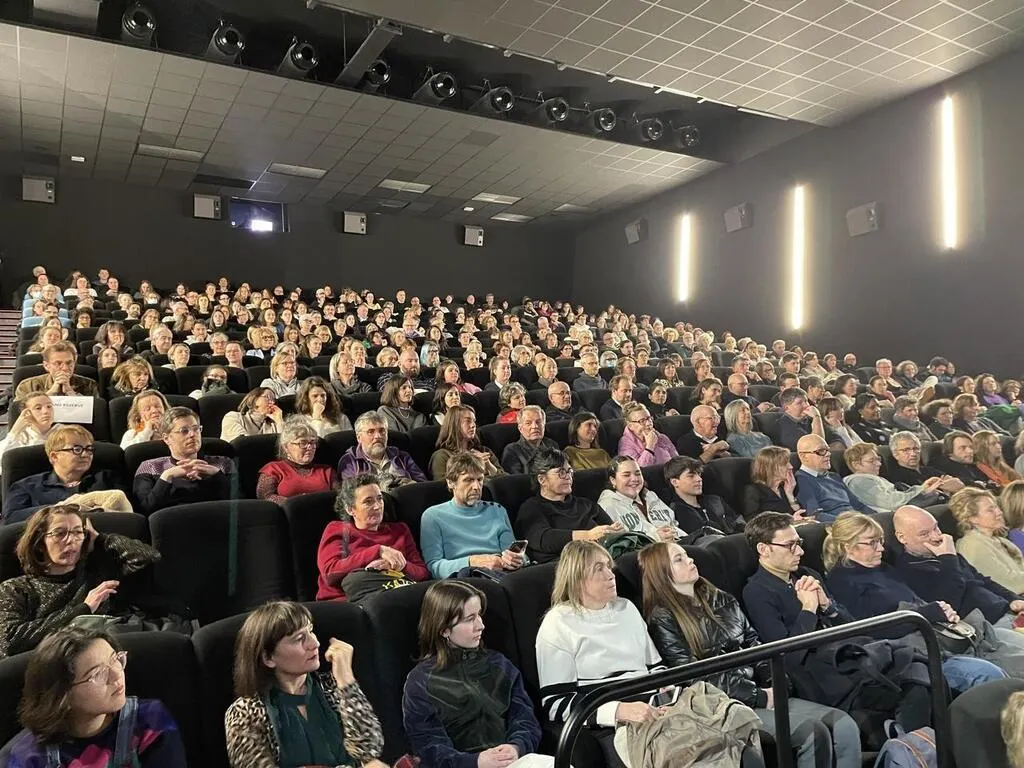 « Rennes s’est imposée à moi » : Carine Tardieu de retour pour montrer son film en - Vannes ...