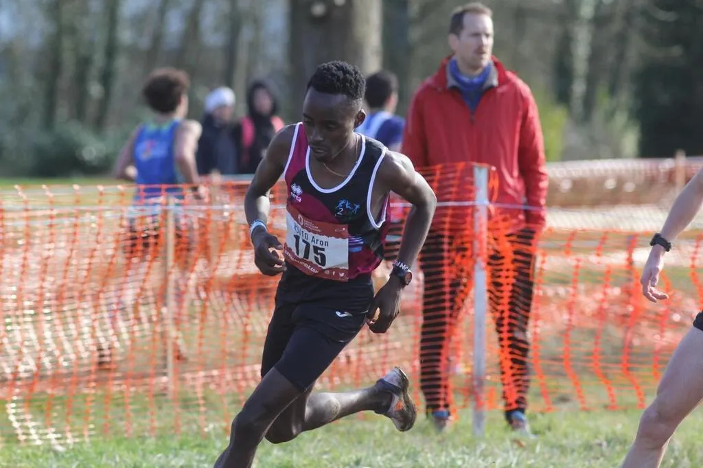 Cross-Country. En Bretagne, ce Kenyan mène une course senior par erreur ...