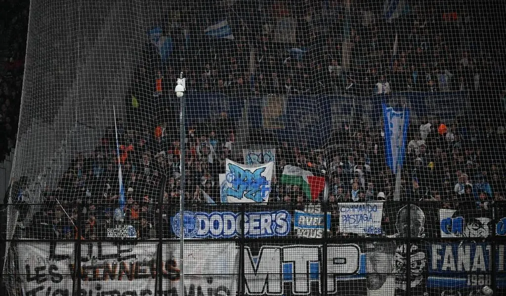 Le stade Raymond-Kopa, maison d’hôtes de l’OM face à Angers-SCO . Sport ...