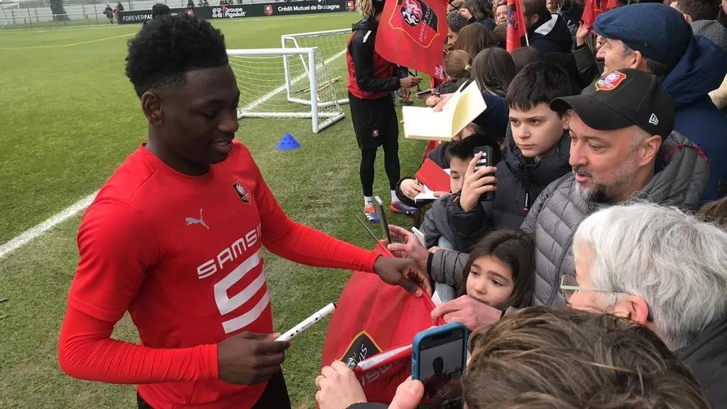 EN IMAGES. À l’entraînement, les joueurs du Stade Rennais font le ...