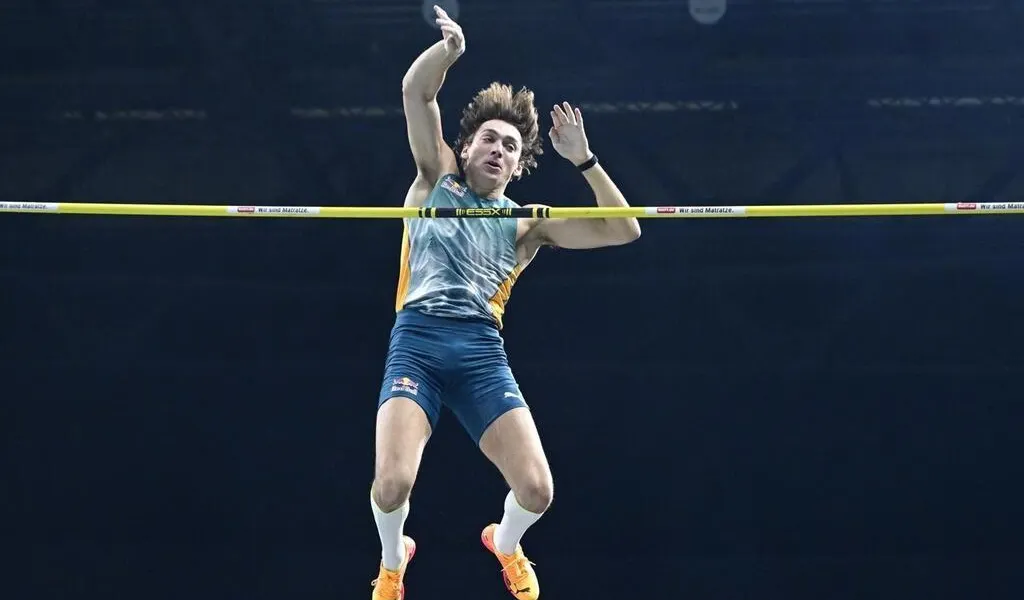 Athlétisme. Armand Duplantis lance sa saison avec un saut à 6,10 m à ...