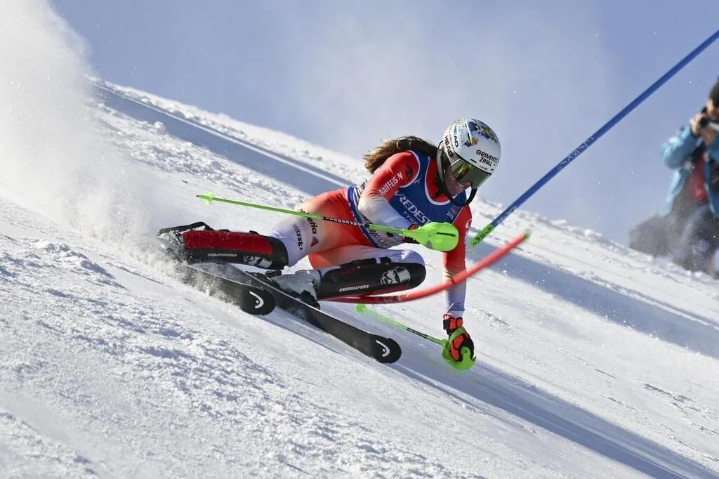 Mondiaux de ski alpin. La Suissesse Camille Rast championne du monde ...