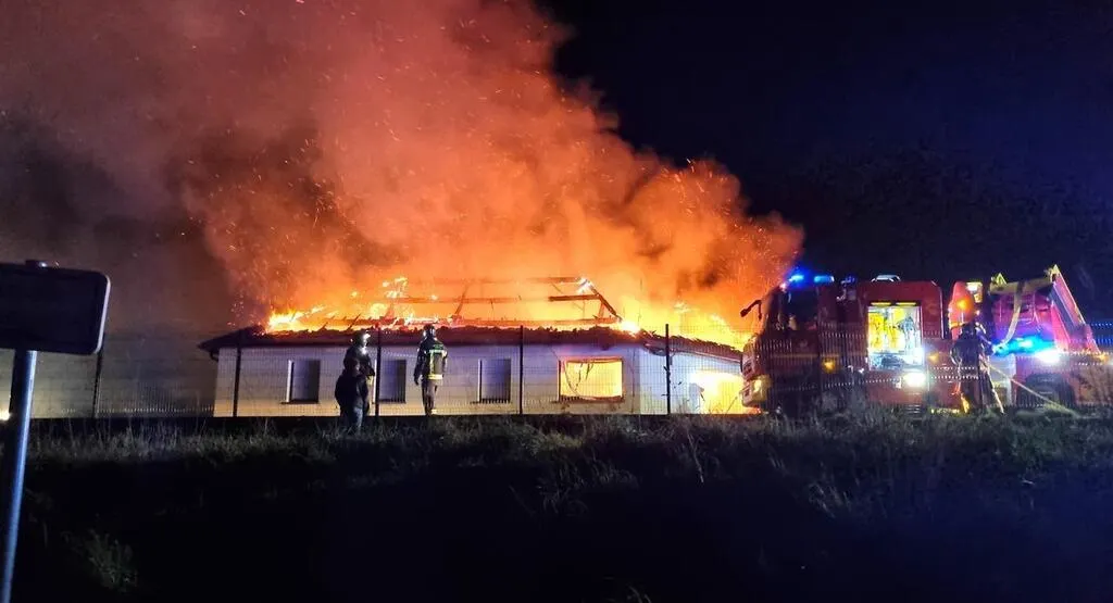 « Tout est réduit en cendre » : une maison entièrement détruite par un ...