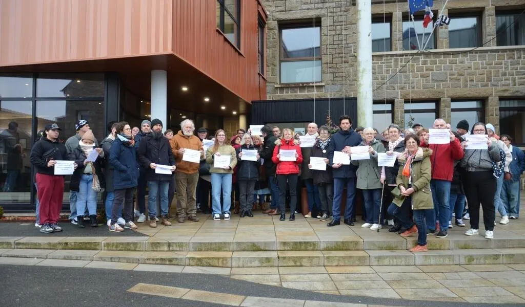 Sous le coup d’une OQTF, Jean Pierce a été libéré du centre de ...