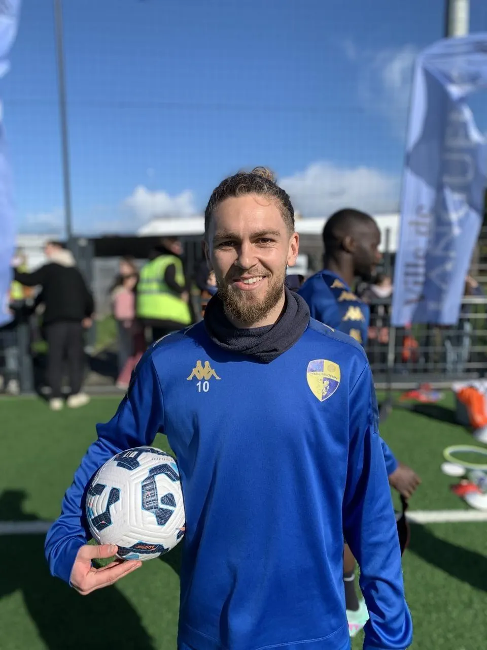 « Le but, c’est de profiter » : Formé à Lamballe, Léo Yobé, joueur du ...